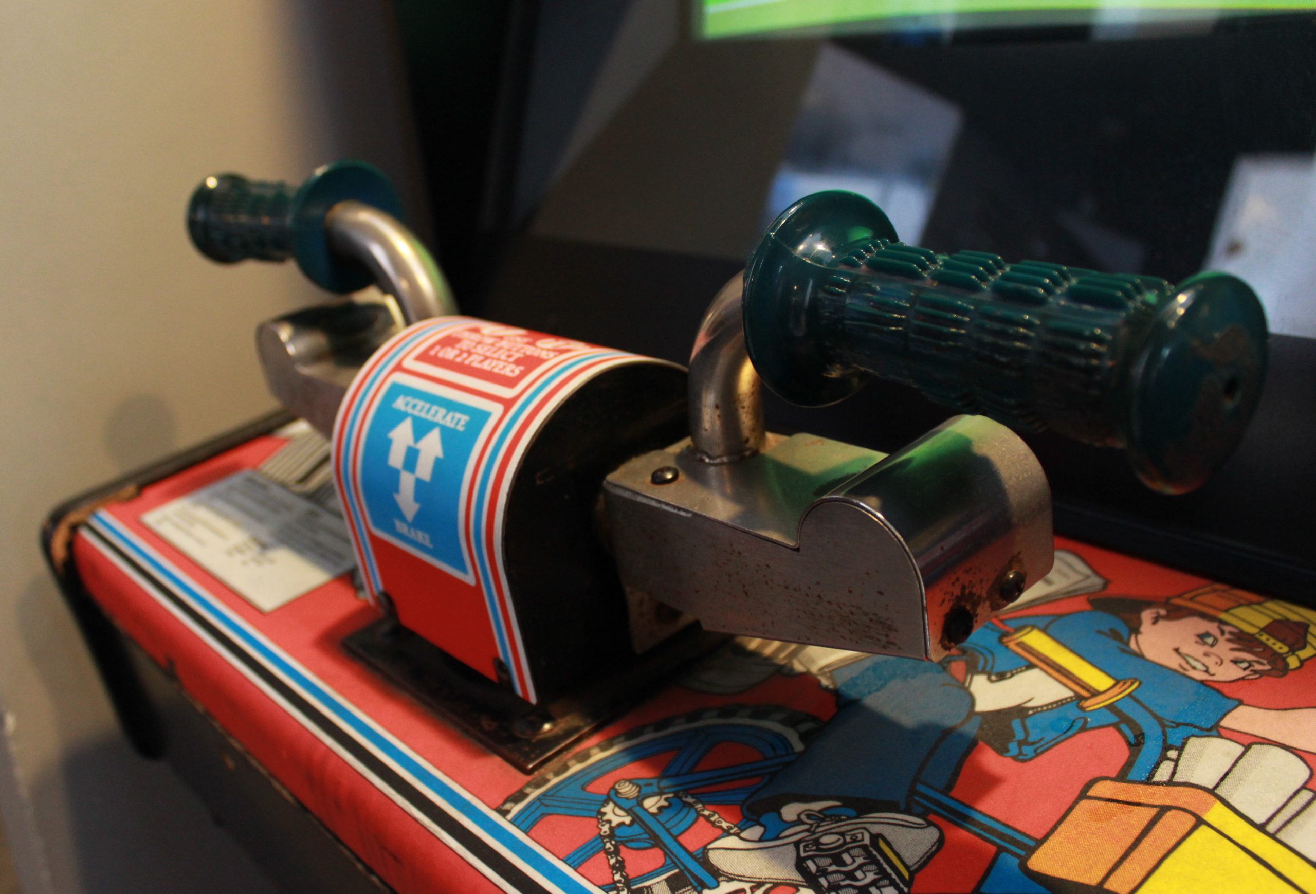 A visit to Galloping Ghost, the largest video game arcade in the USA ...