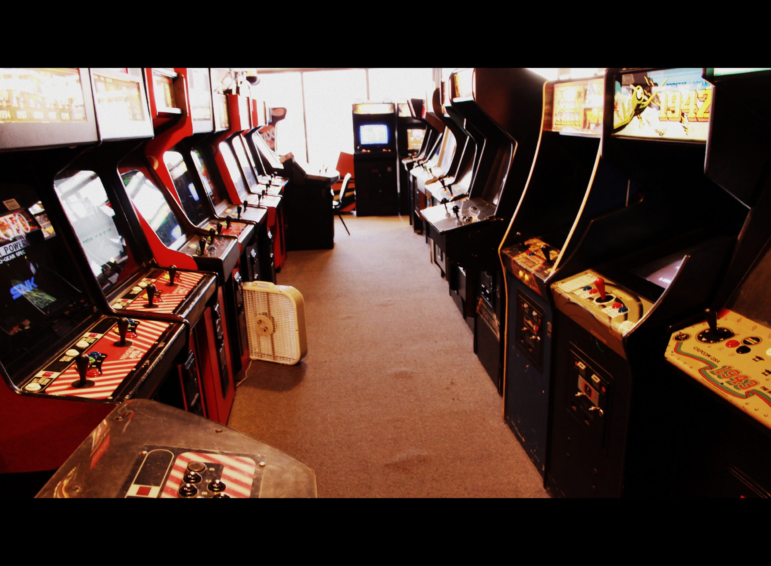 The history of Galloping Ghost, the USA’s largest classic arcade - Ars ...