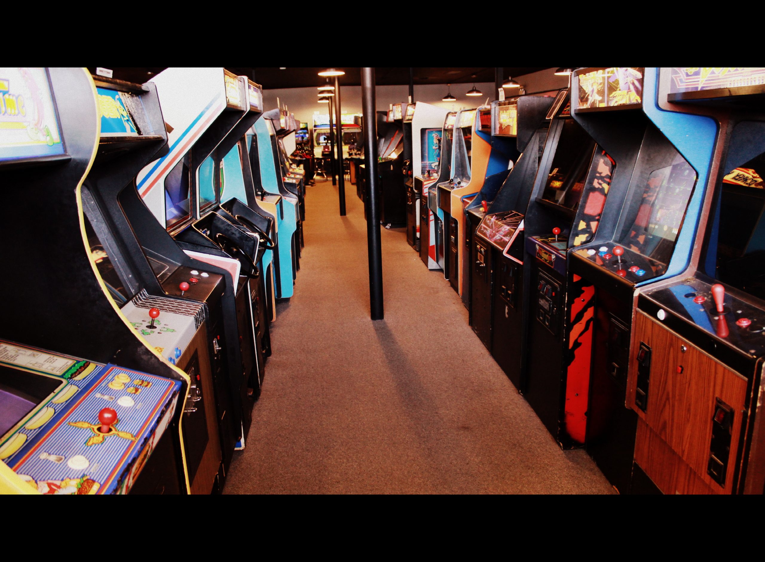 The history of Galloping Ghost, the USA’s largest classic arcade - Ars ...