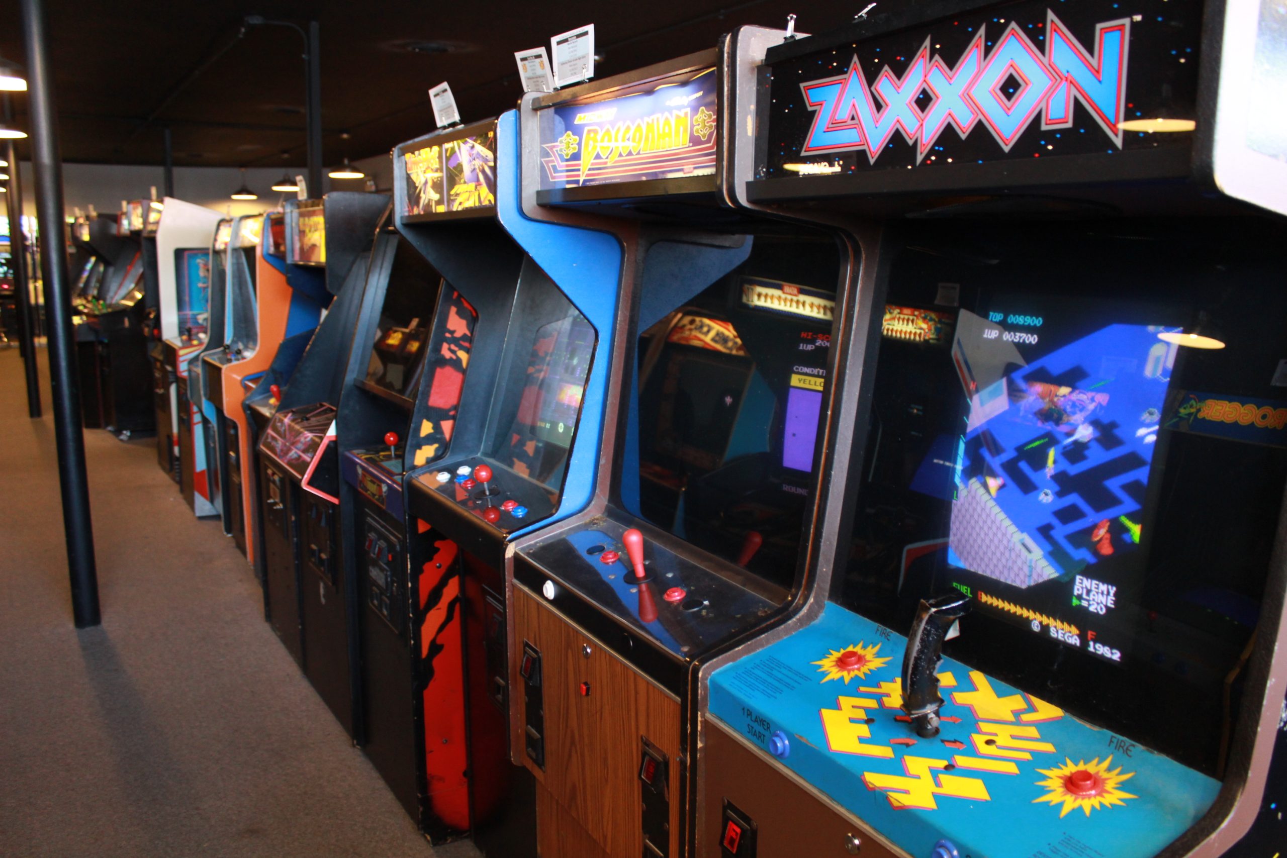 A visual tour of the United States’ biggest video arcade - Ars Technica