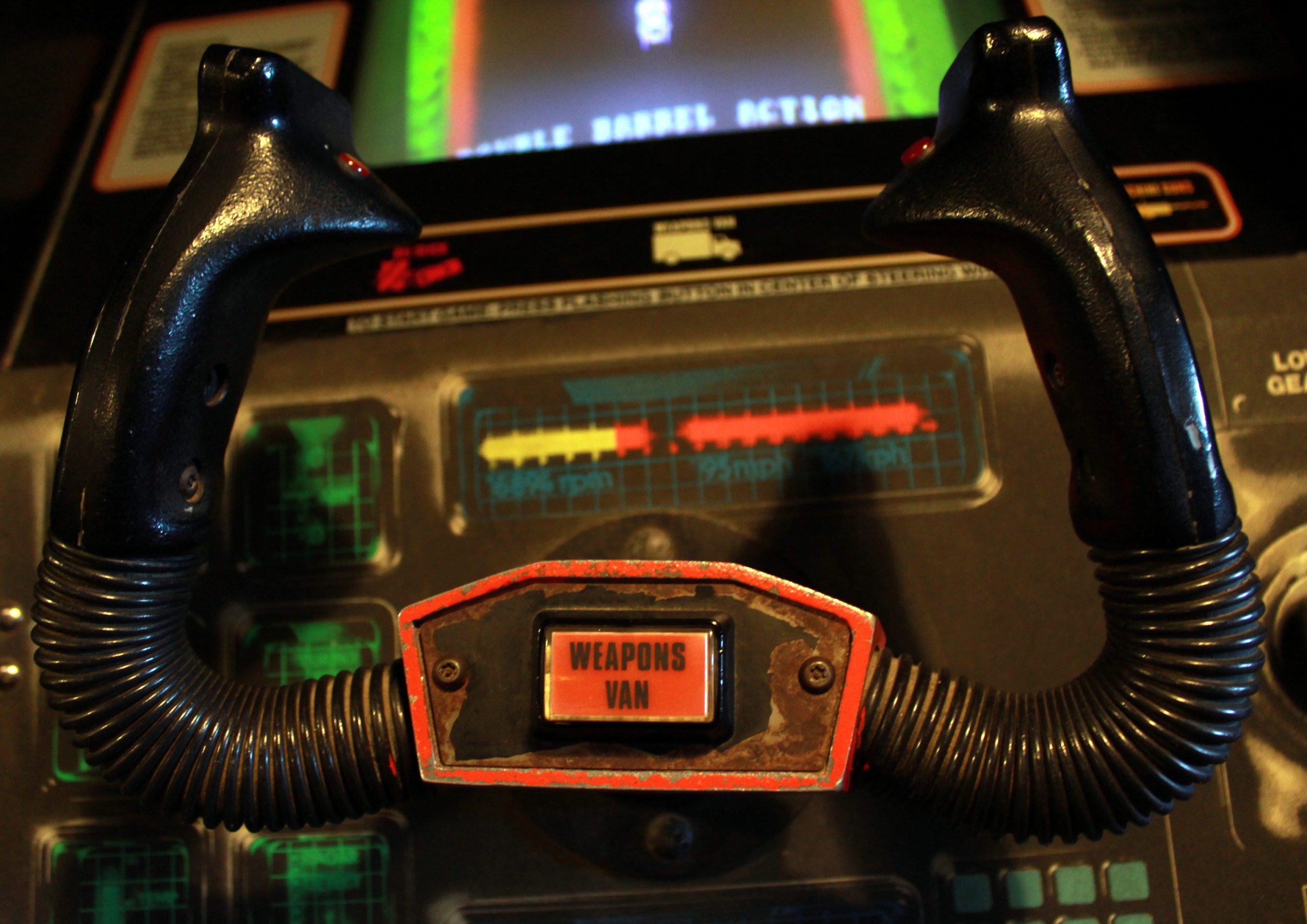 A visit to Galloping Ghost, the largest video game arcade in the USA ...