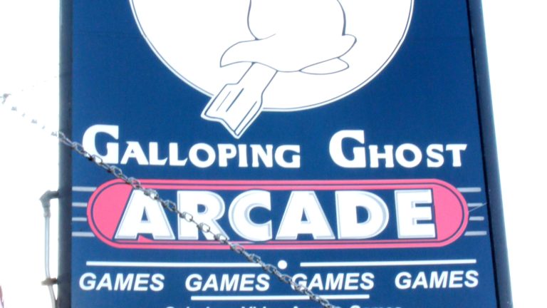 The history of Galloping Ghost, the USA’s largest classic arcade - Ars ...
