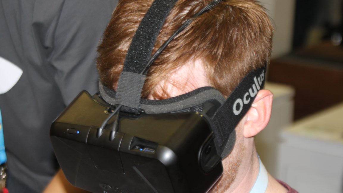 Oculus Rift “DK2” eyes-on: Finally, VR without the Ocu-latency - Ars ...