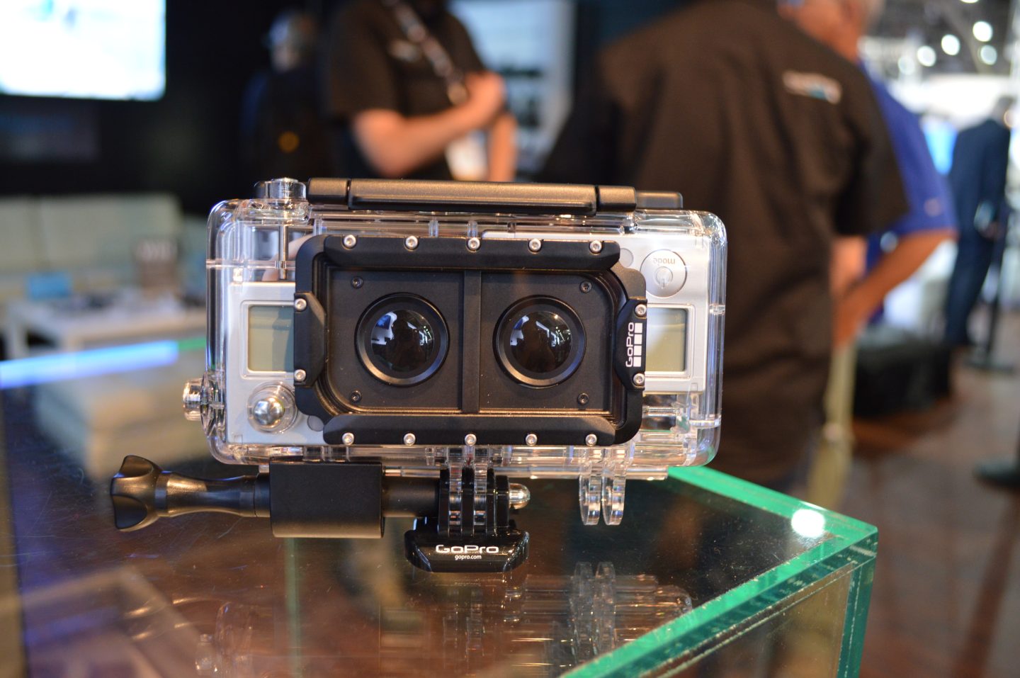 GoPro woes continue as the company cuts 15 percent of workforce - Ars ...