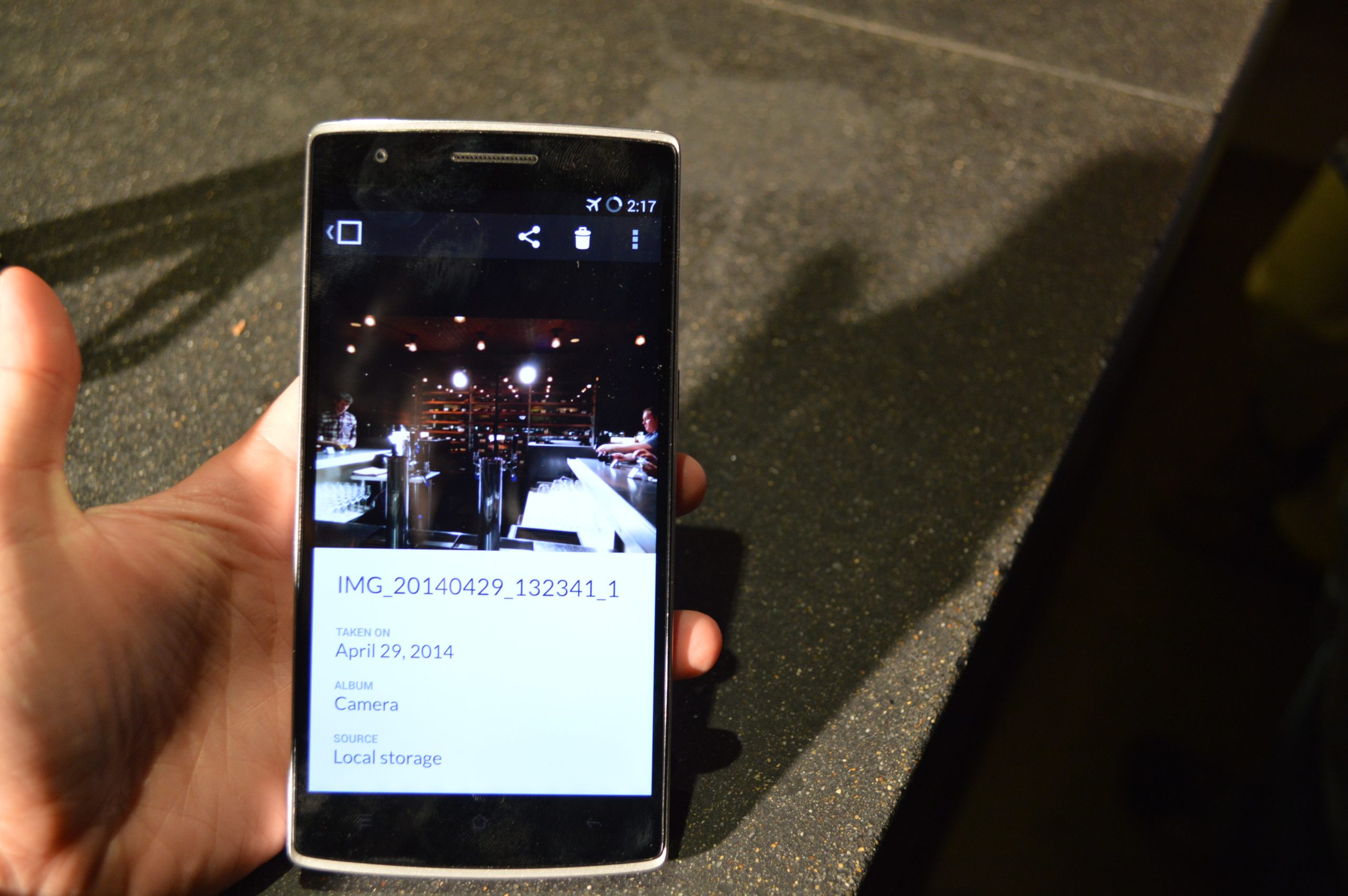 Flying the custom flag: Hands on with the OnePlus One Cyanogenmod phone ...