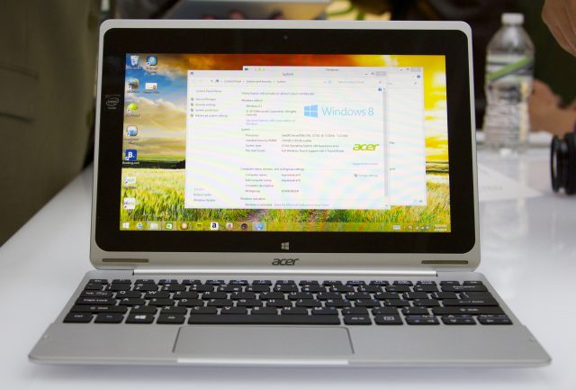 Hands-on: Acer disses Ultrabooks while updating its budget PCs - Ars ...