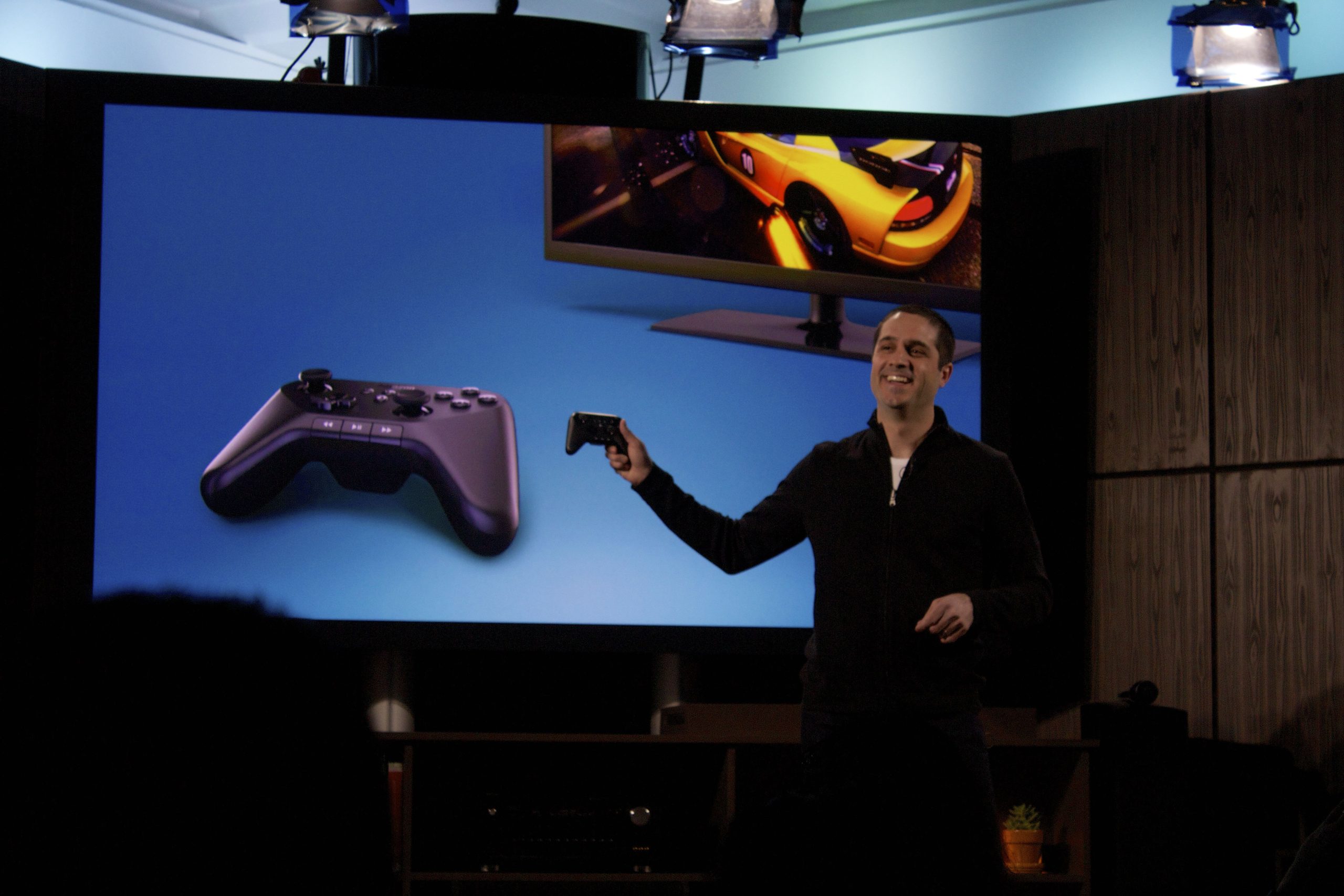 Amazon reveals Fire TV video streaming box and gaming controller - Ars ...