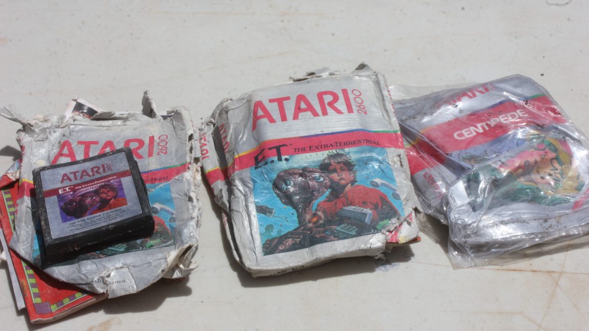 Digging up meaning from the rubble of an excavated Atari landfill - Ars ...