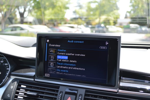 The past, present, and future of in-car infotainment - Ars Technica