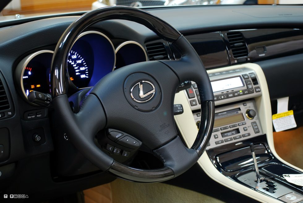 The past, present, and future of in-car infotainment - Ars Technica