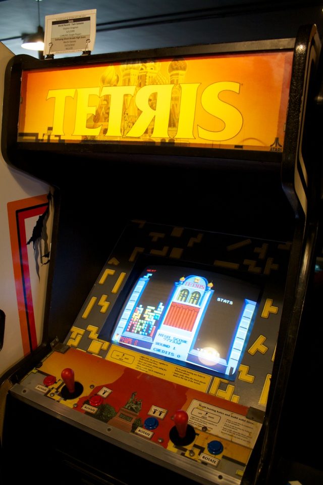 A visit to Galloping Ghost, the largest video game arcade in the USA ...