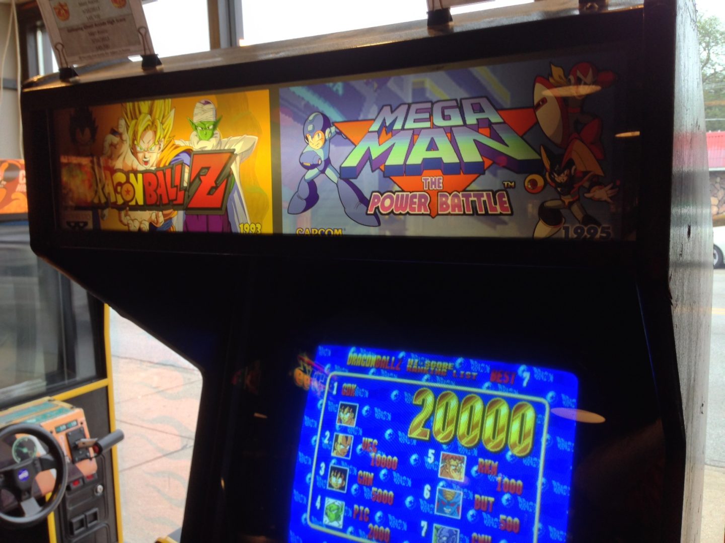 A visit to Galloping Ghost, the largest video game arcade in the USA ...