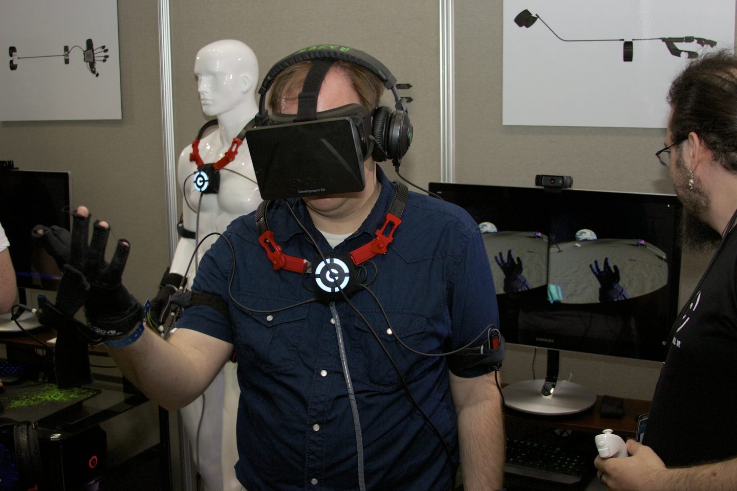 E3 photo diary finale: VR headsets and a visit to the game history ...