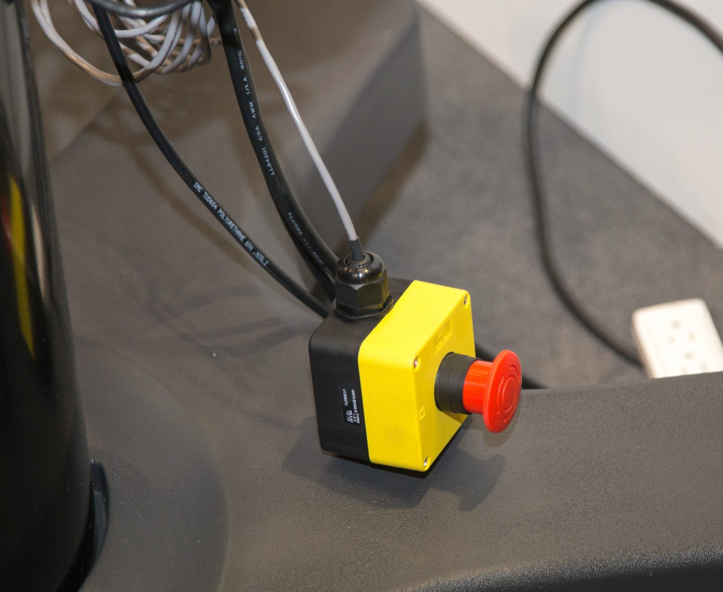 Hands-on with Baxter, the factory robot of the future - Ars Technica