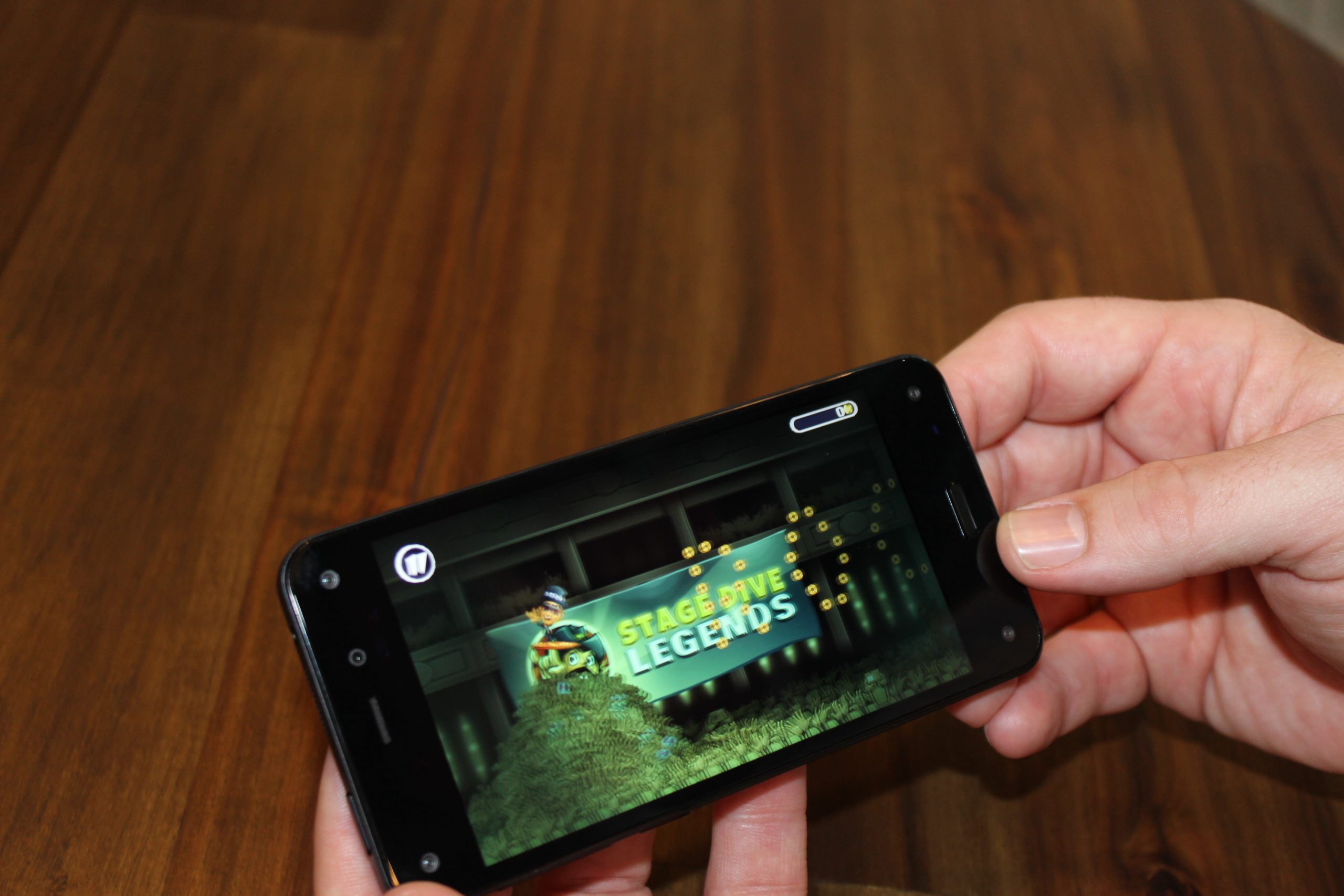 Eyes full of Fireflies: Our first look at the Amazon Fire Phone - Ars ...