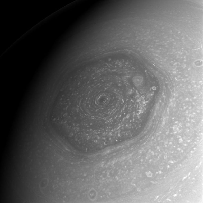 Cassini’s decade at Saturn in pictures - Ars Technica