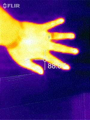 FLIR One gives your iPhone infrared Predator vision - Ars Technica