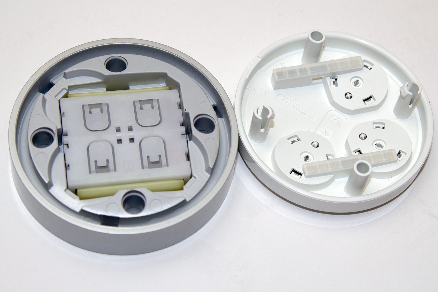 Gallery: Dissecting the Philips Hue Tap wireless, battery-less ...