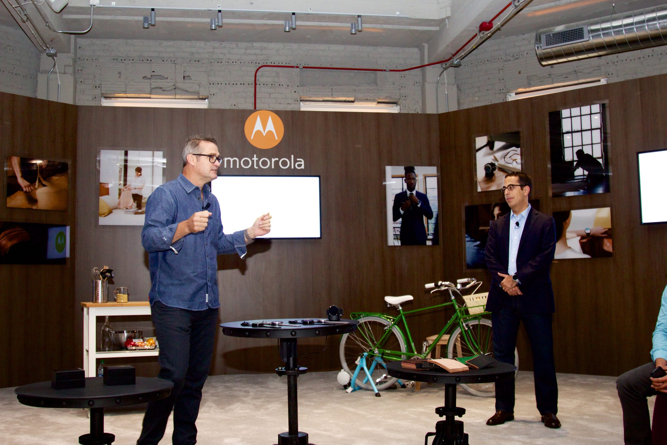 Gallery: Behind the scenes at Motorola’s Chicago design laboratory ...