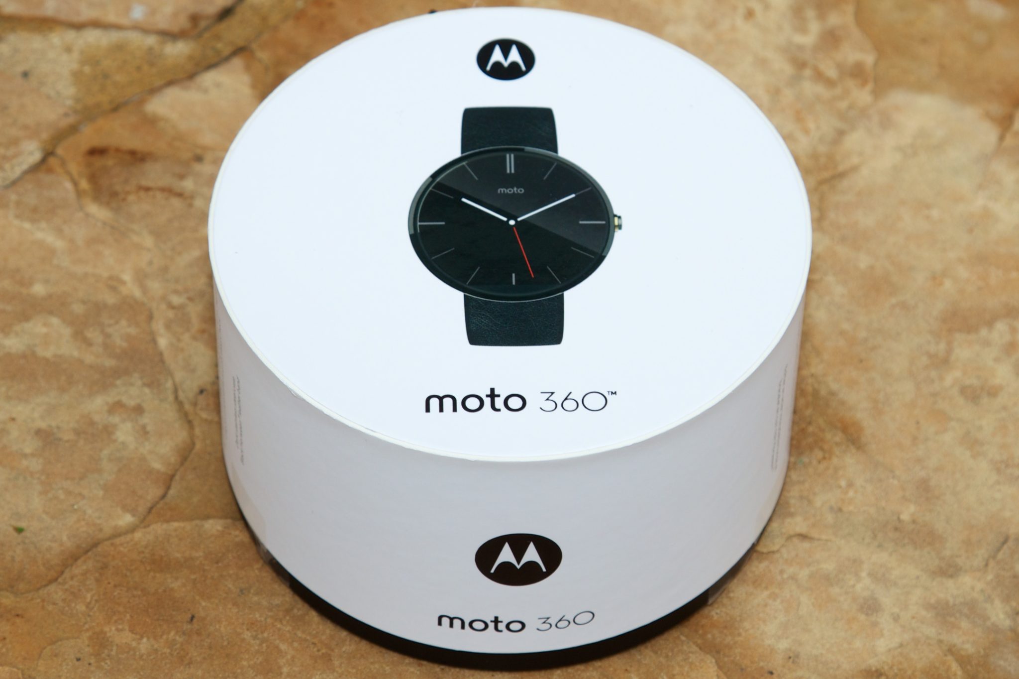 Hands-on: Moto 360 is a great leap forward for Android smartwatches ...