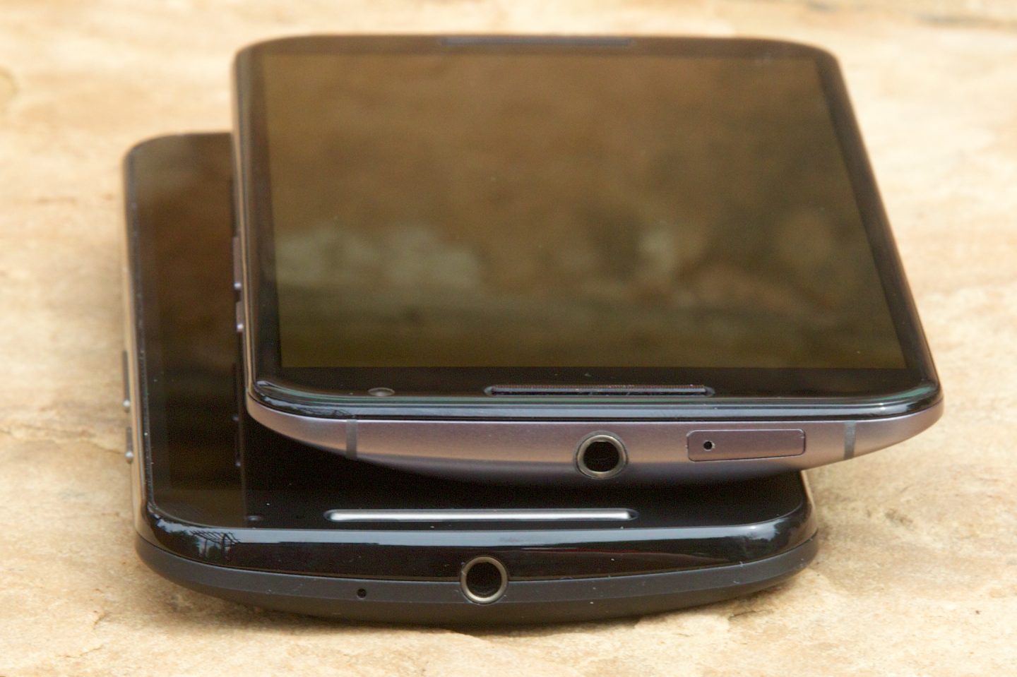 Hands-on: Moto G and Moto X get big screen updates—but not new names ...