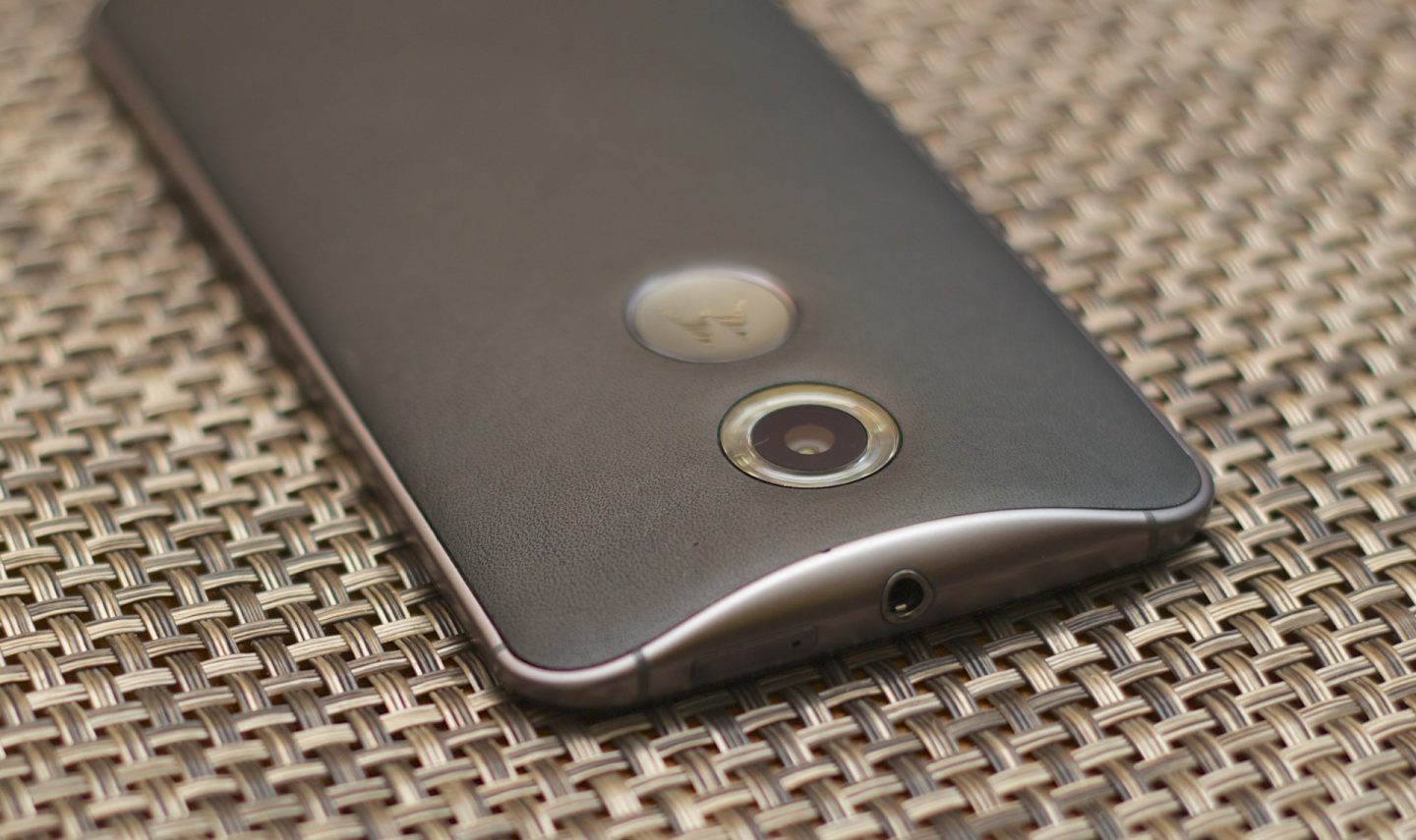 Review: In its second generation, the Moto X becomes a true flagship ...