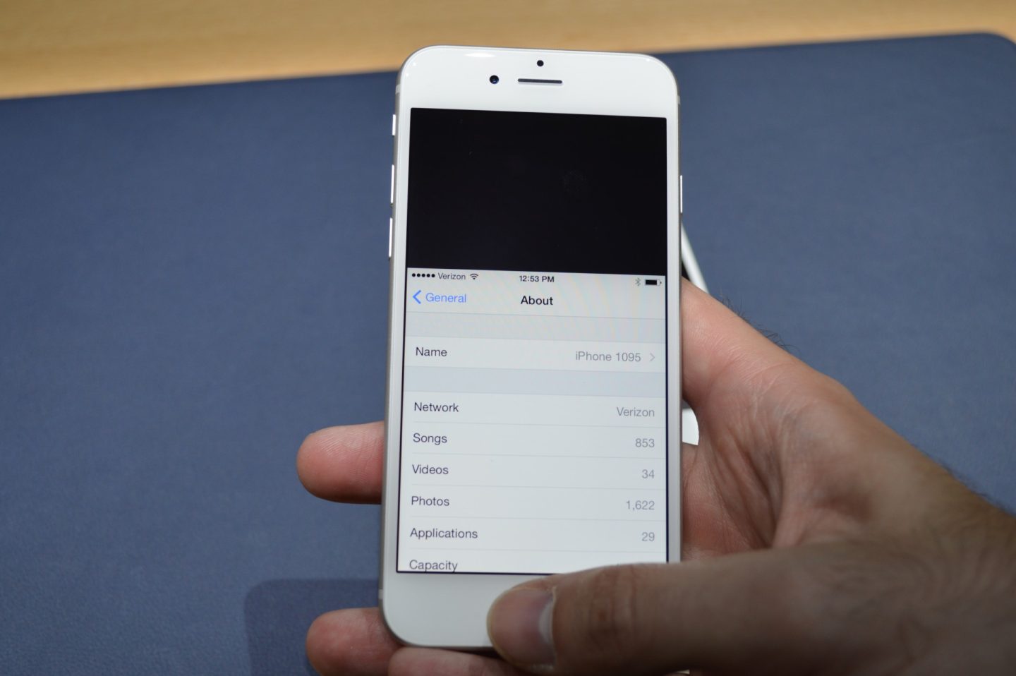 Hands-on with the iPhone 6 and 6 Plus, Apple’s first crack at big ...