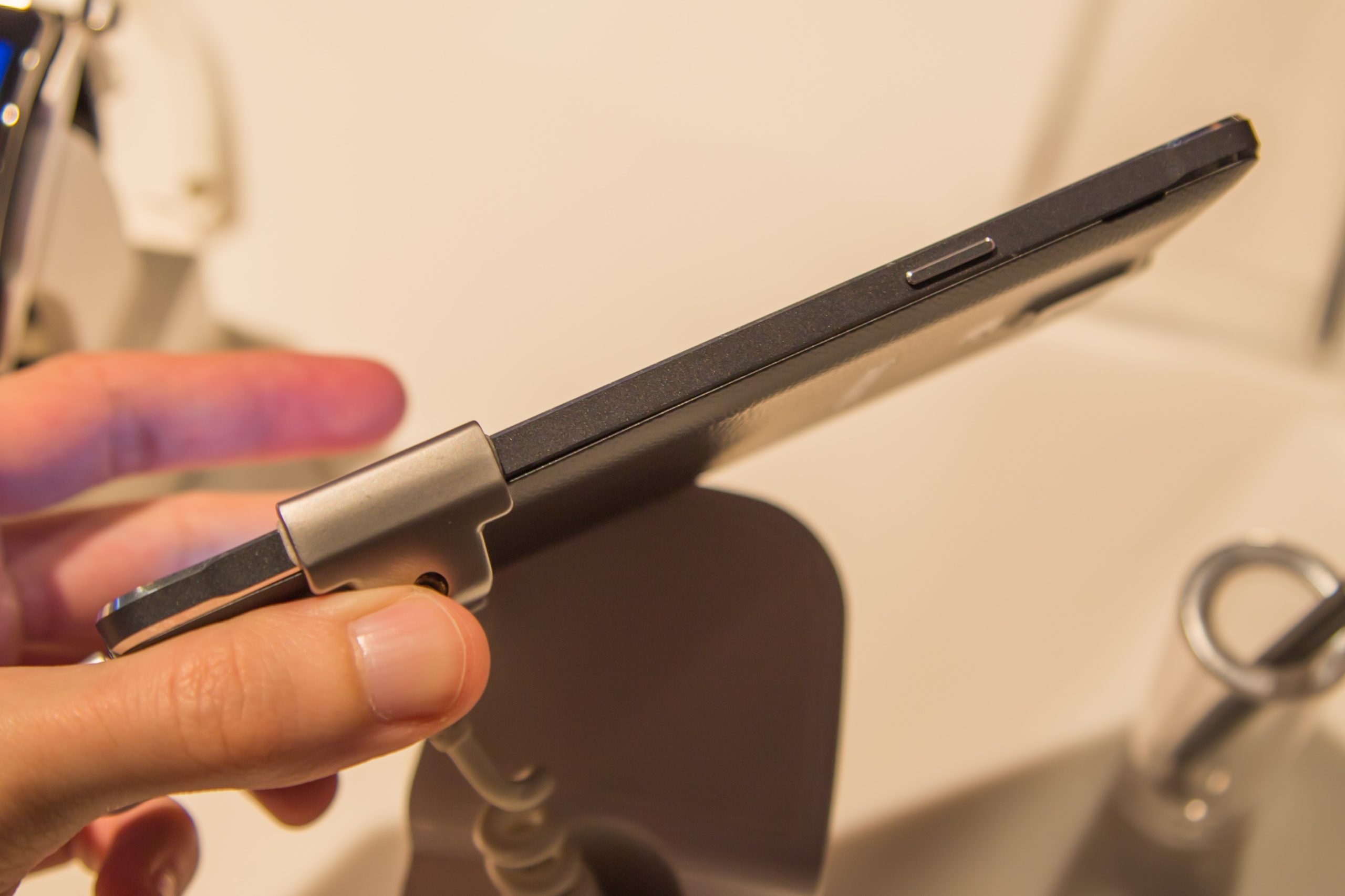 Hands-on with the Galaxy Note 4, Note Edge, Gear S, and Gear VR - Ars ...