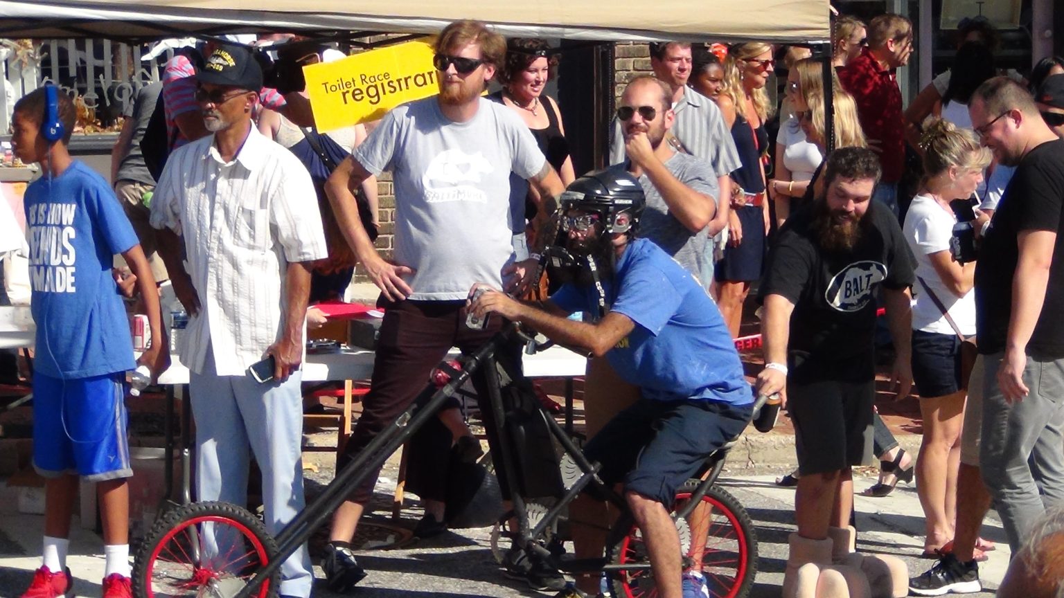 A day at the Toilet Races, Baltimore’s scatalogical soapbox derby - Ars ...