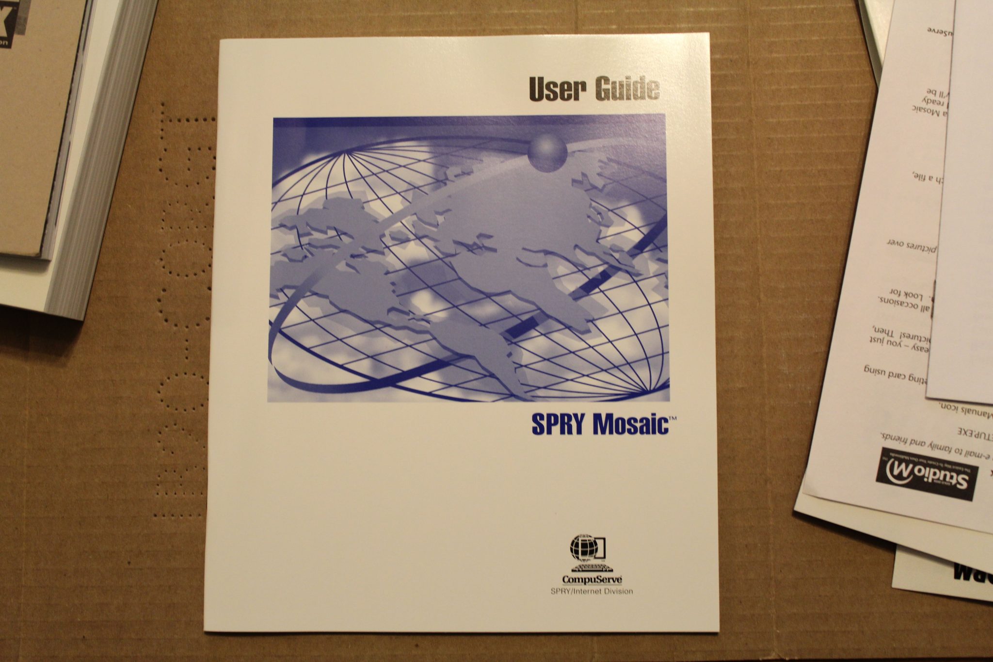 Opening an Internet time capsule—Internet in a Box for Win95 - Ars Technica