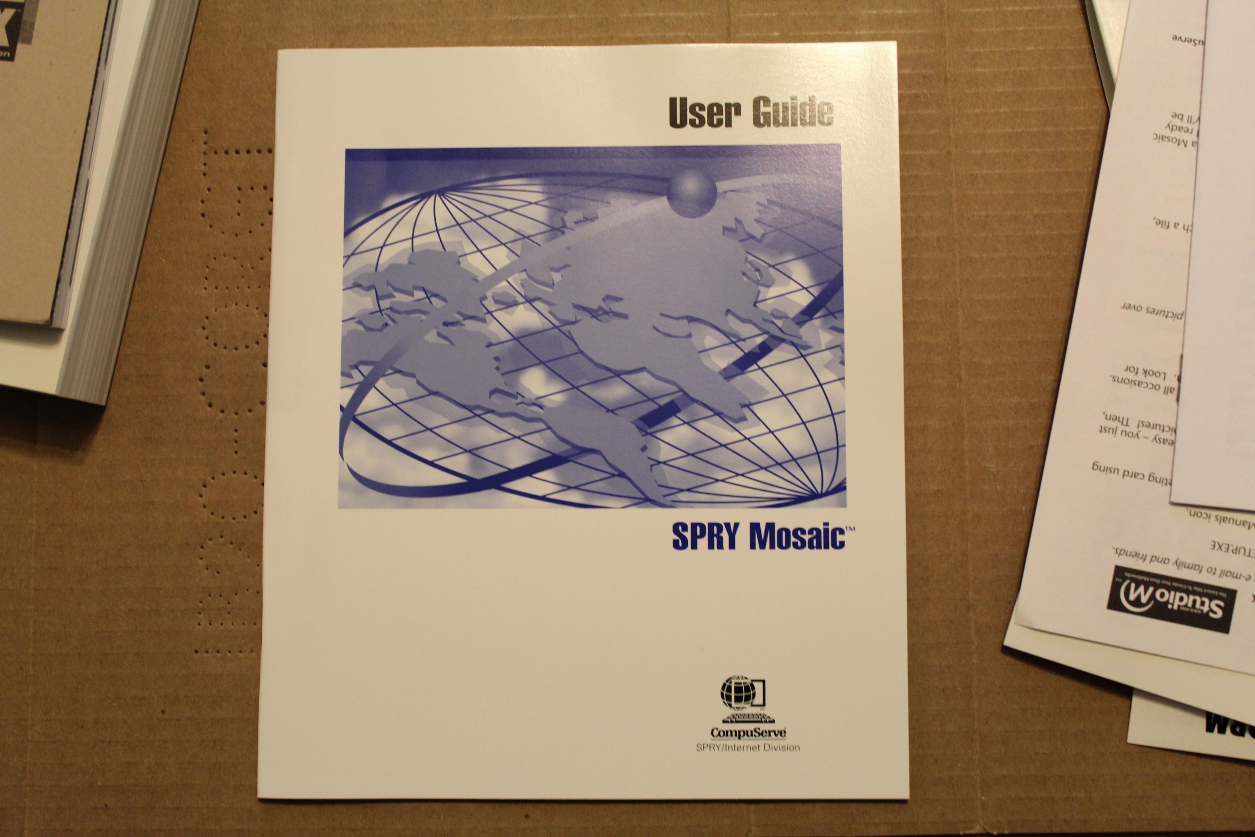 Opening an Internet time capsule—Internet in a Box for Win95 - Ars Technica