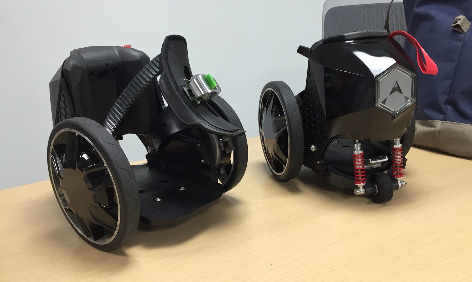 Feet-on with RocketSkates, which are exactly what they sound like - Ars ...