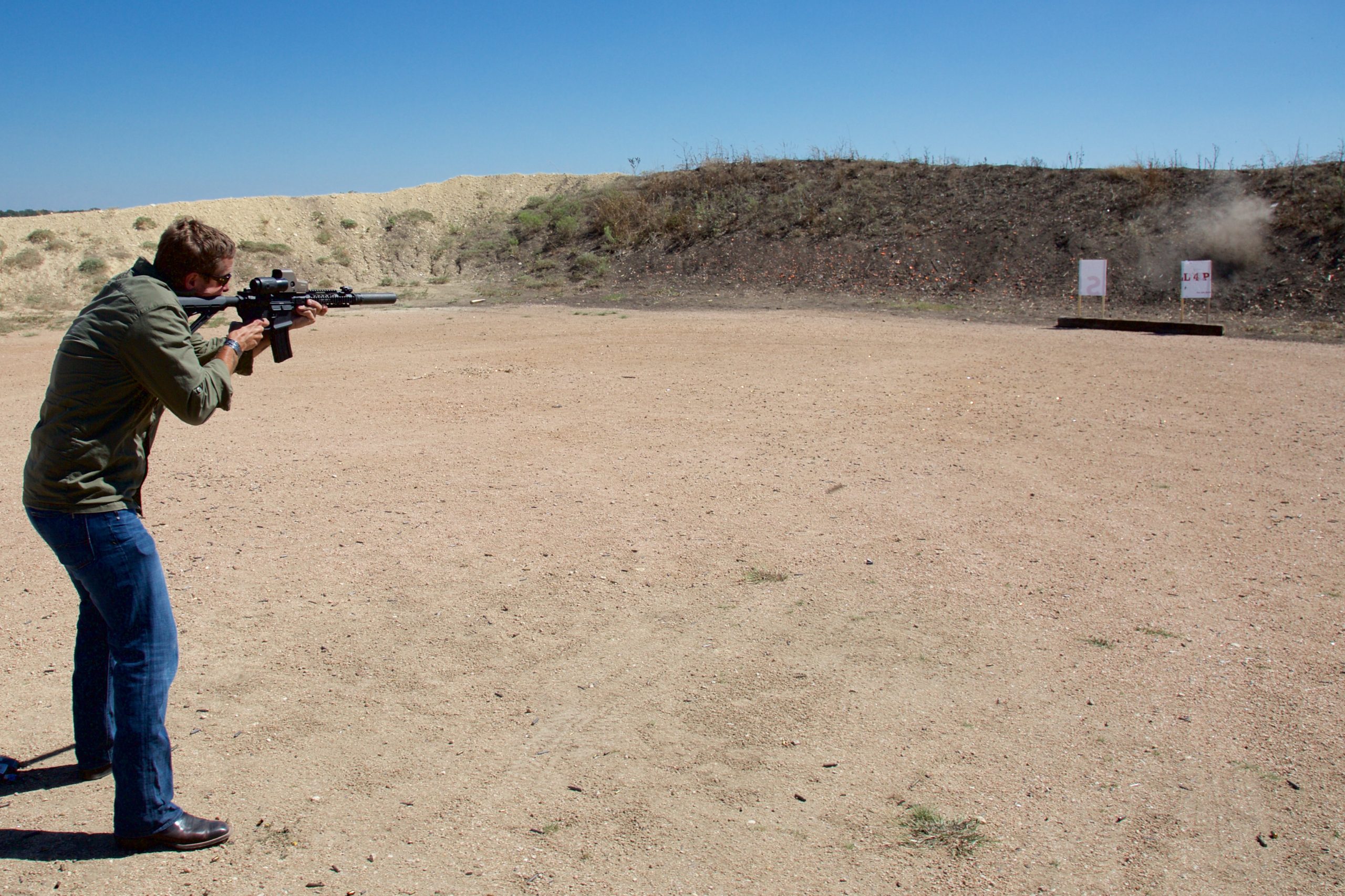 Learning the science behind silencers on the range with SilencerCo ...