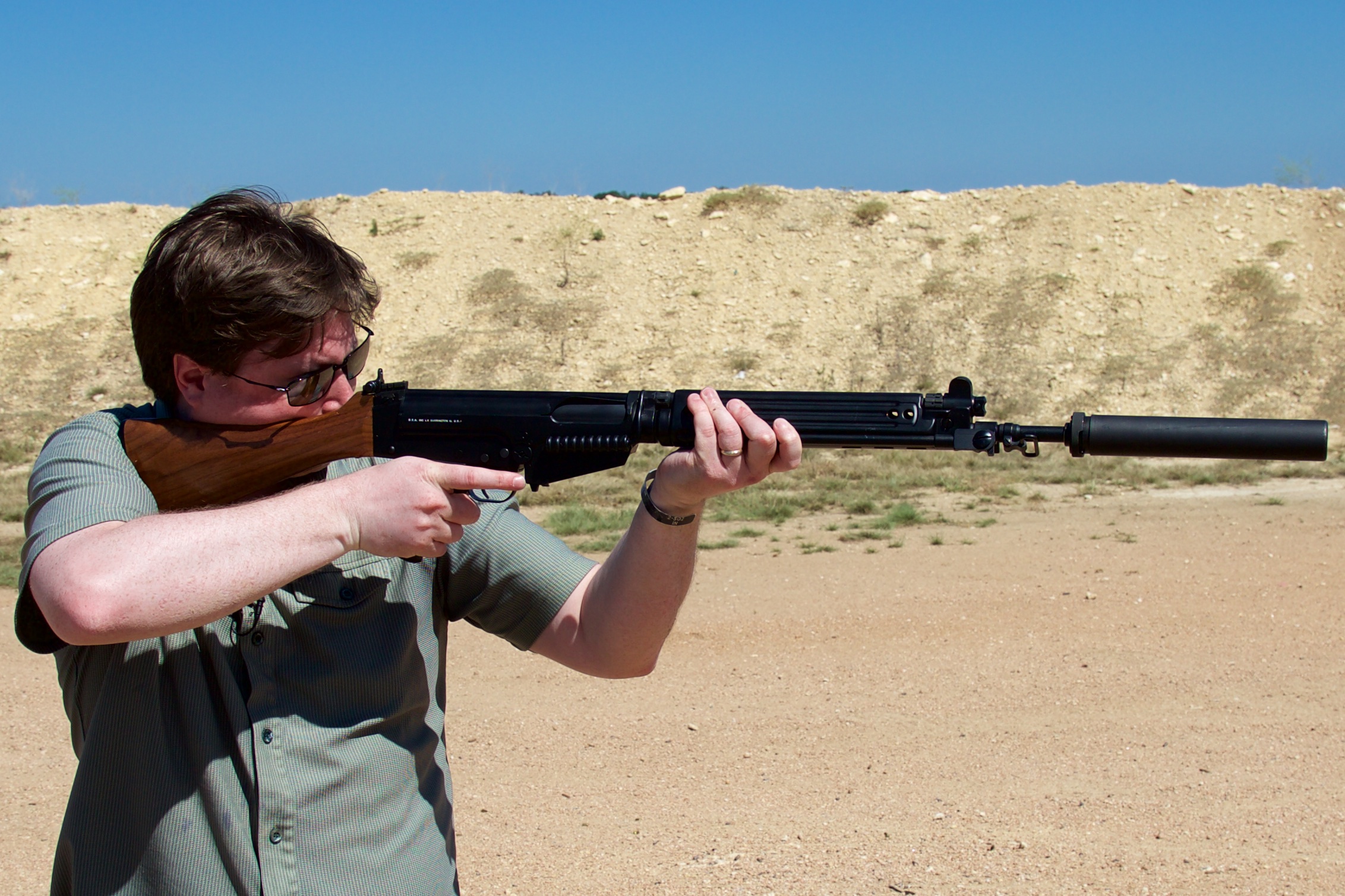 Learning the science behind silencers on the range with SilencerCo ...
