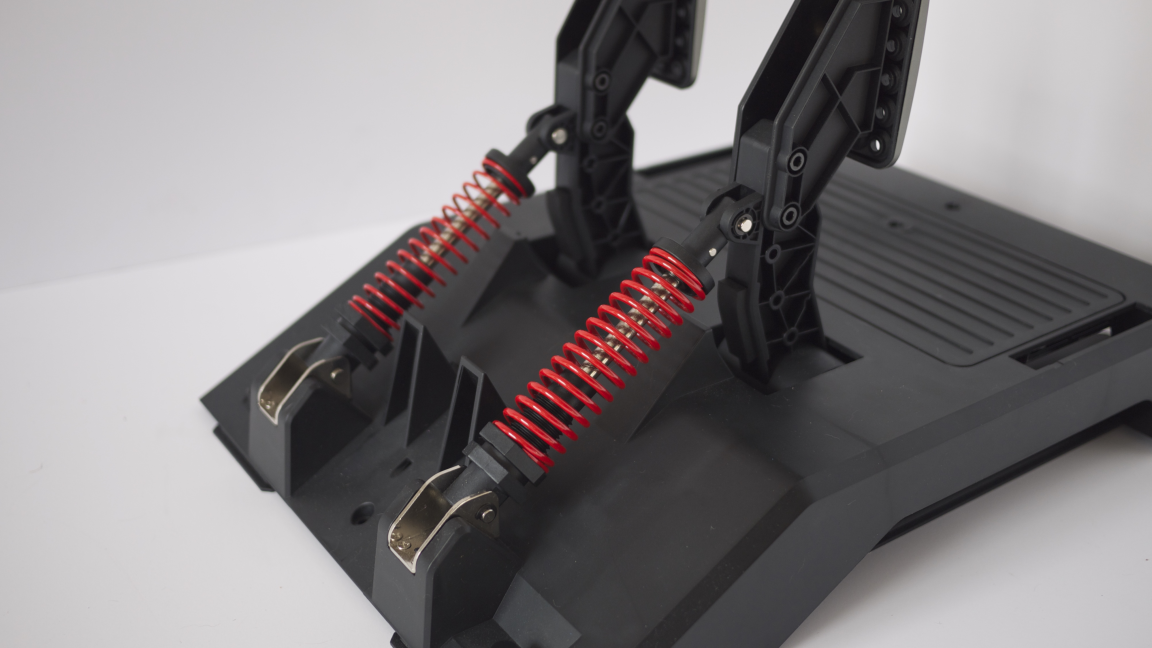 Wheel-to-wheel racing: Ars compares Xbox One steering wheels - Ars Technica
