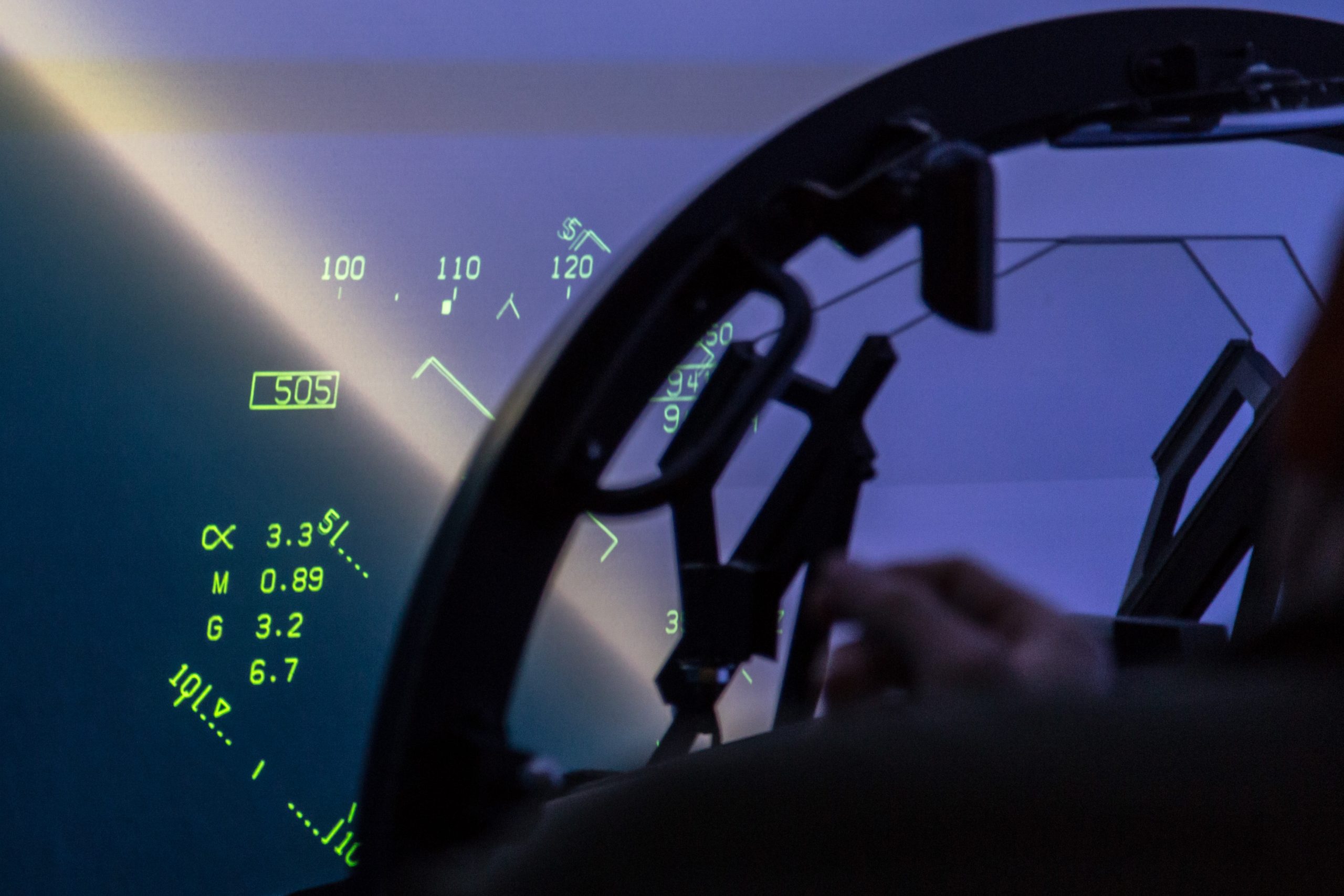 Mach 2, hair on fire: Ars flies the Navy’s F/A-18 sim into the Danger ...