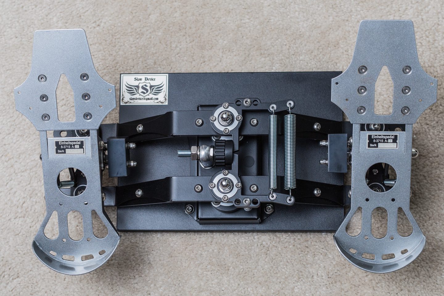 Want high-end flight sim pedals? Put $500 in a Polish bank account and ...
