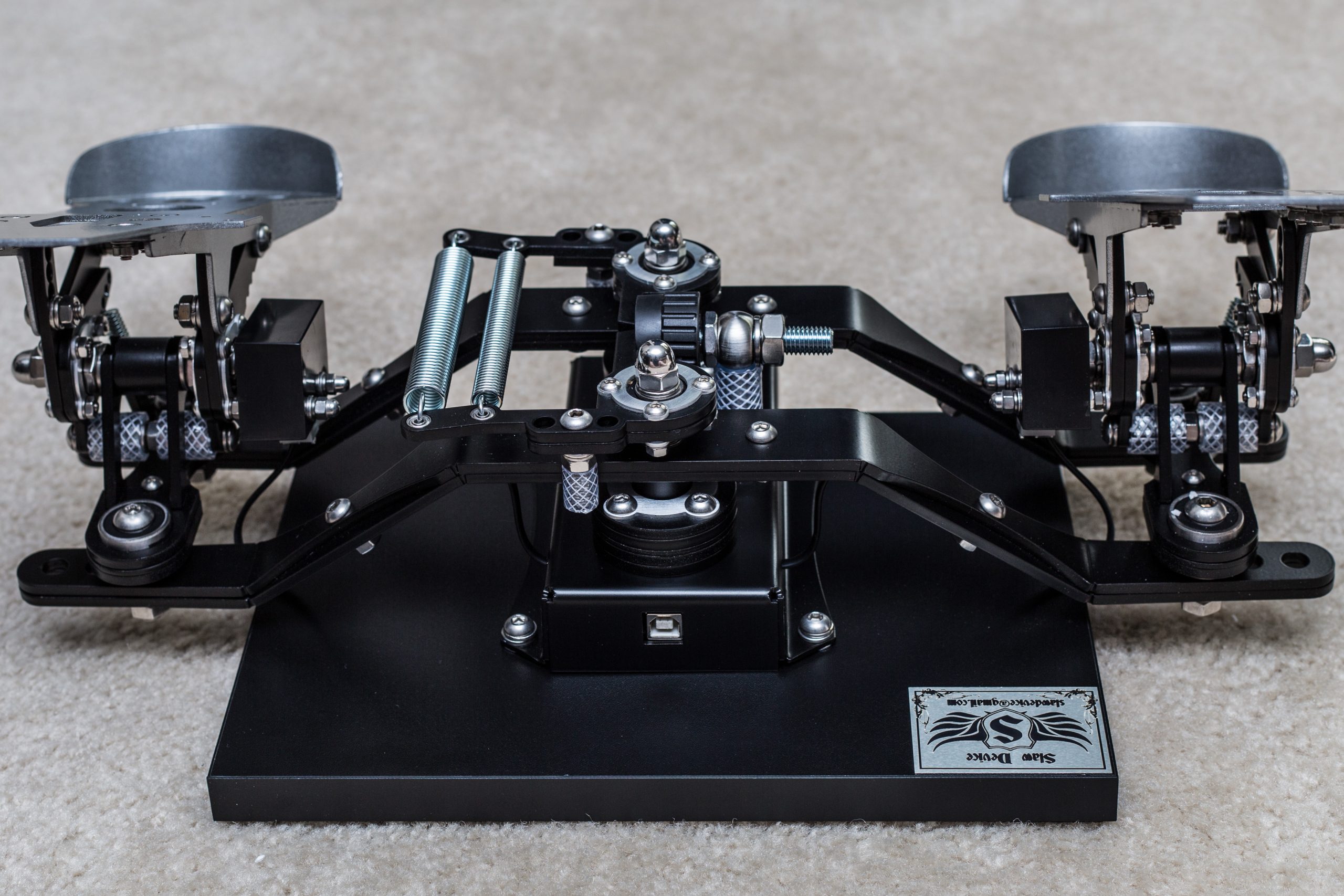 Want high-end flight sim pedals? Put $500 in a Polish bank account and ...