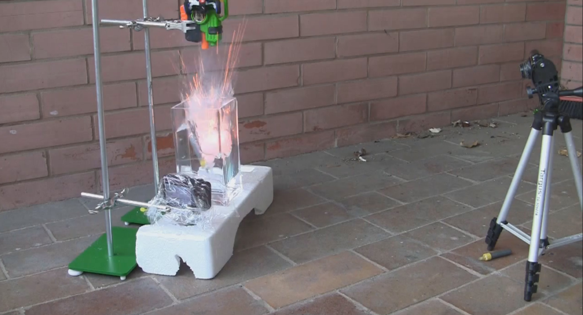 High-speed camera reveals details of potassium-water explosion - Ars ...