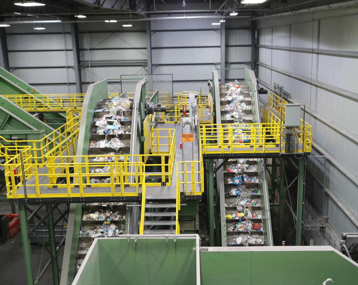 Inside New York City’s newest recycling center - Ars Technica