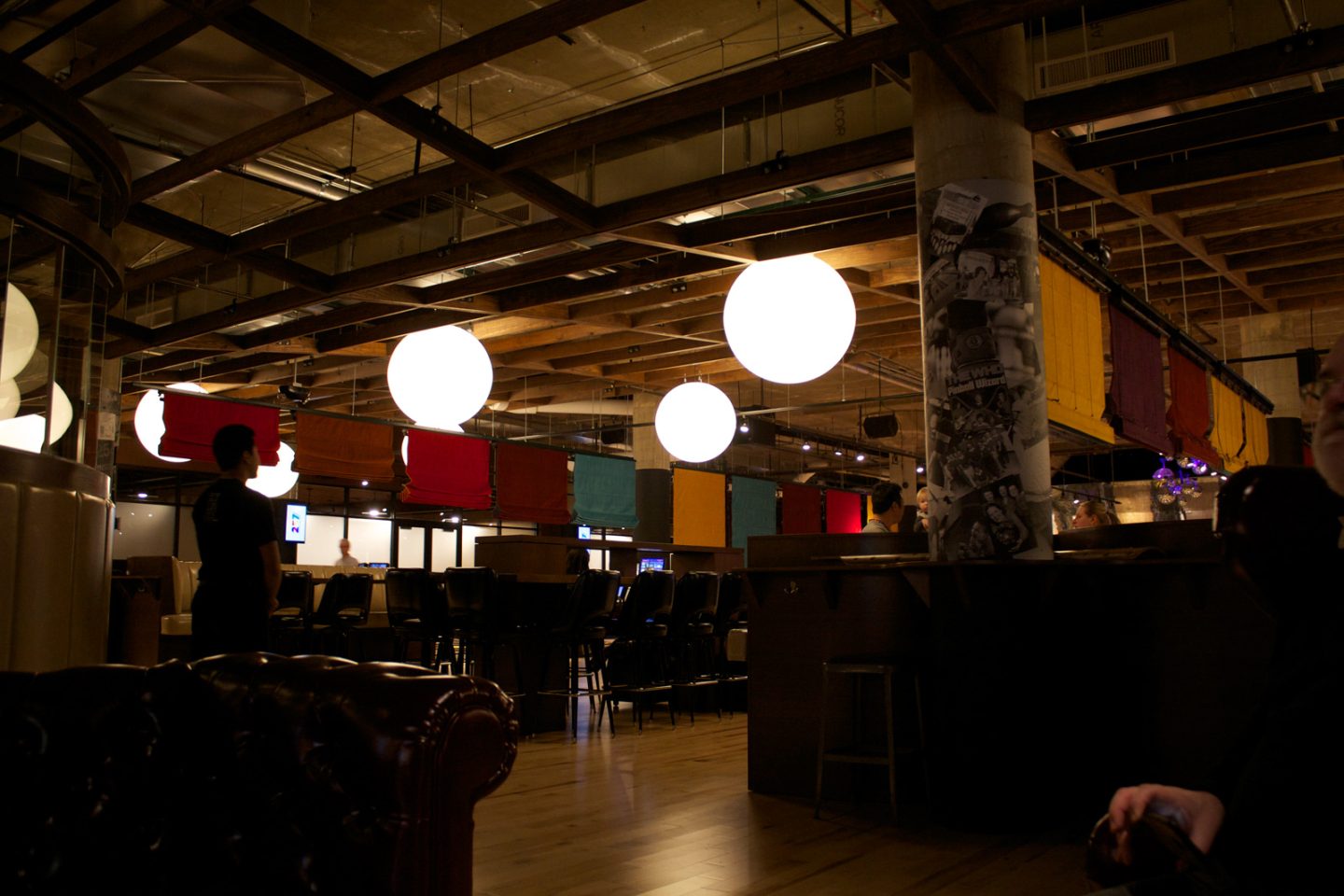 Leveling up the barcade: A visit to Chicago’s Pac-Man themed Level 257 ...