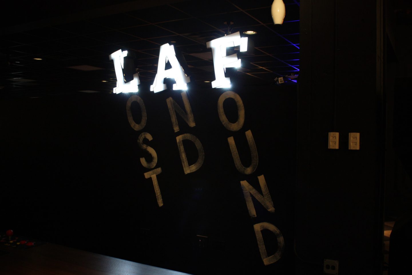 Leveling up the barcade: A visit to Chicago’s Pac-Man themed Level 257 ...