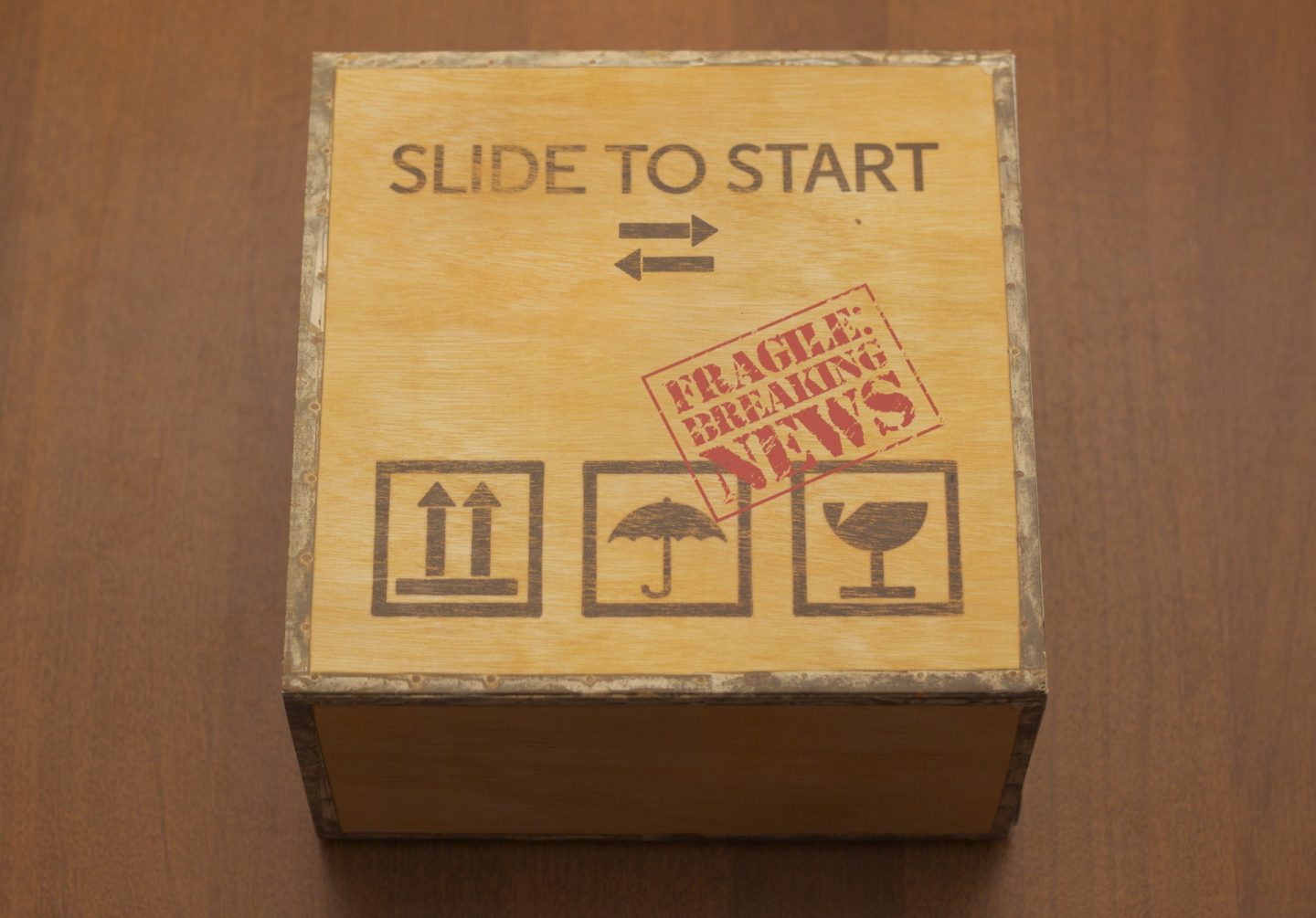 Hands-on: Motorola sent us the new $150 Moto E inside a mystery box ...