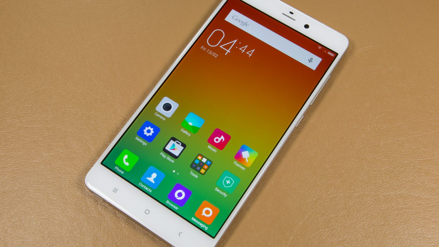 Xiaomi’s Mi Note phablet outclasses the competition for half the price ...