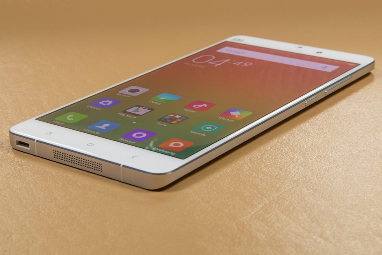 Xiaomi’s Mi Note phablet outclasses the competition for half the price ...