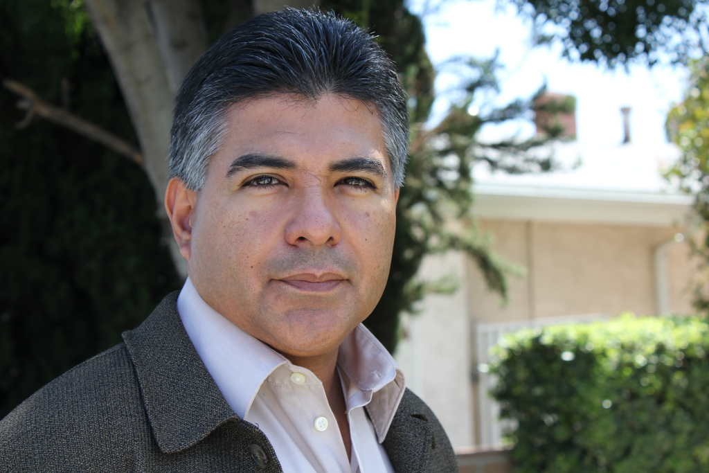 Congressman battles Comcast over programming dispute and TWC merger ...