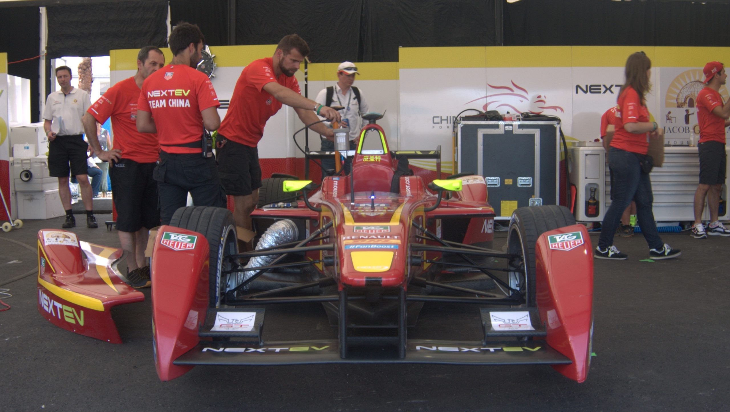 Racing goes electric: At the track with Formula E, the first e-racing ...
