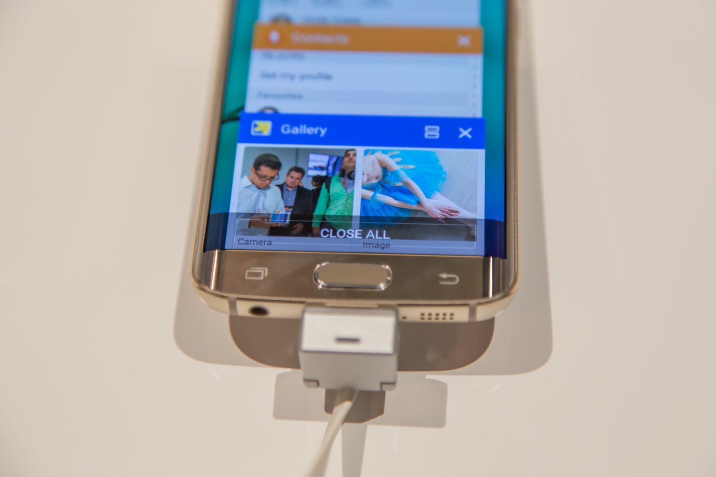 Galaxy S6 and S6 Edge hands-on: Samsung finally builds a premium ...