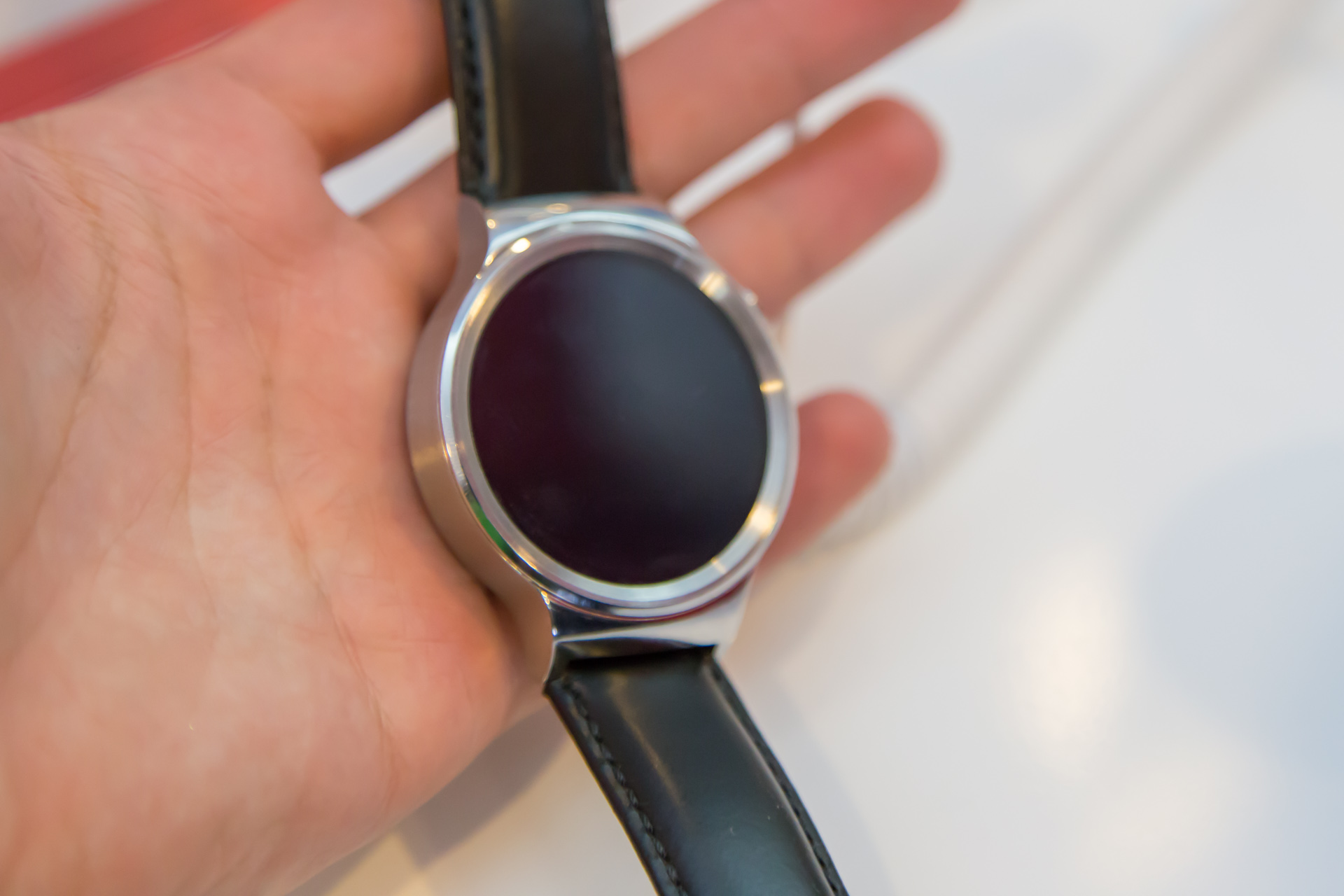 Hands-on with the Huawei Watch: The most watch-like smartwatch yet ...