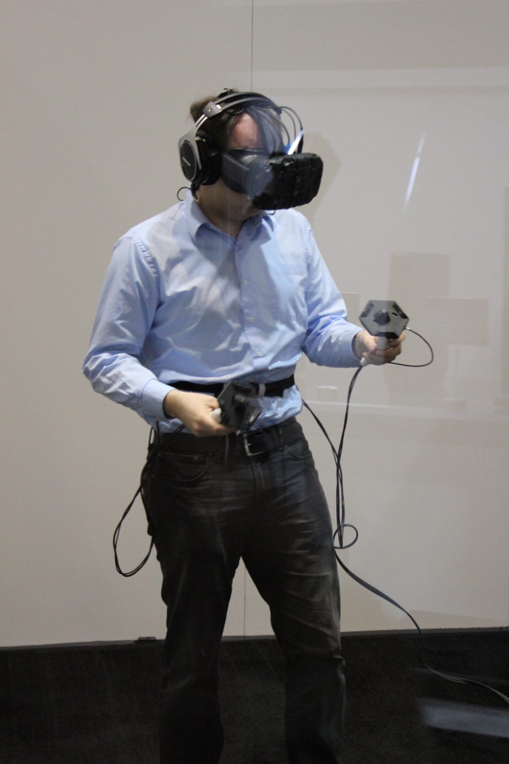 Hands-on: Valve/HTC Vive opens up the virtual reality experience - Ars ...